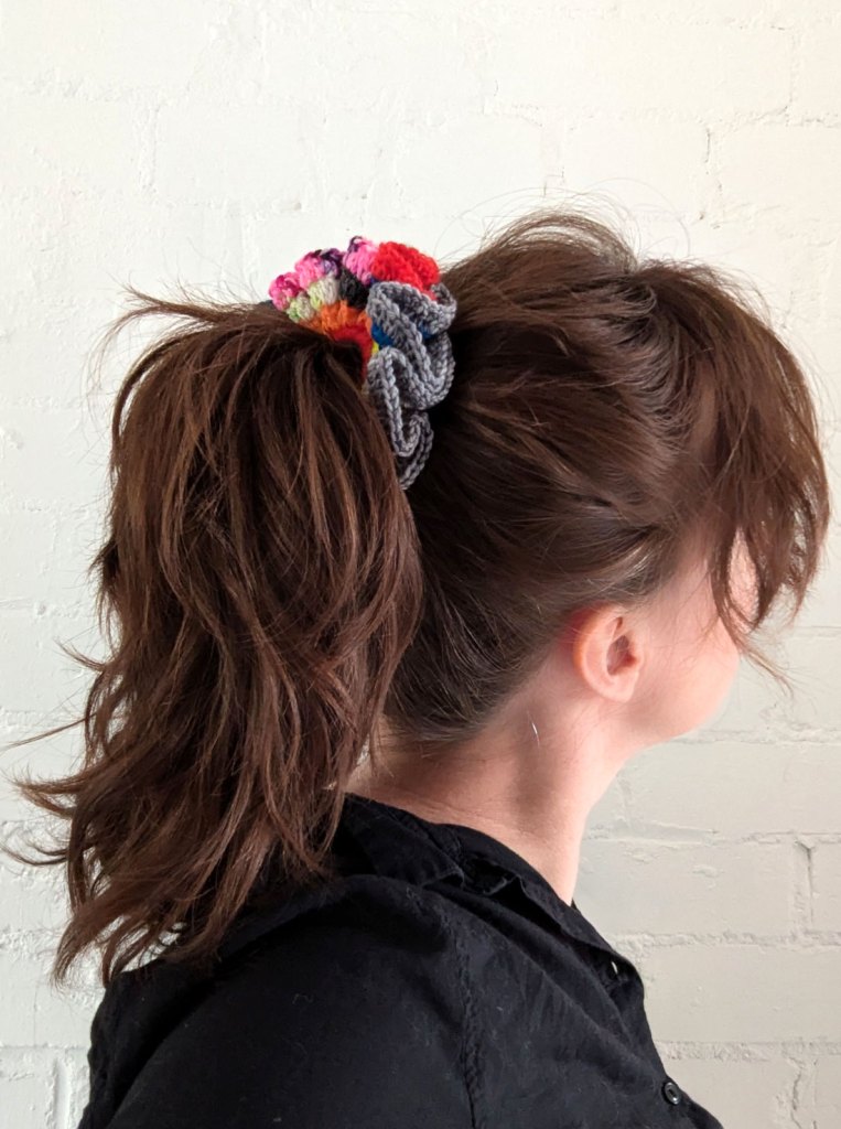 Crochet Hair Scrunchie Pattern - Zeens and Roger